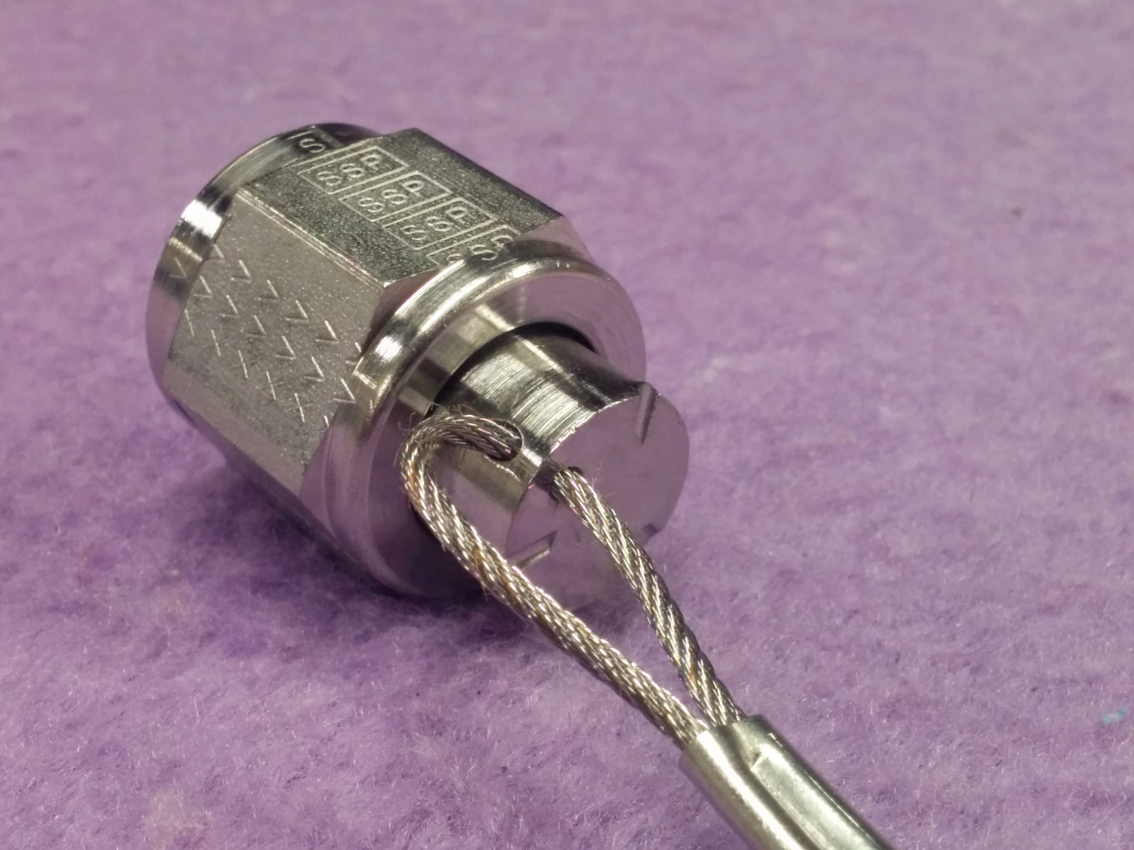 1/2" JIC Cap w/ Retaining Wire -- Stainless Steel -- SSP AJ8Z-2 | eBay