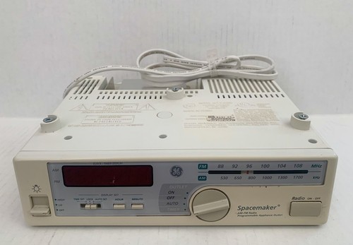 GE Spacemaker AM-FM Clock Radio Programmable Appliance Outlet Model #7 ...