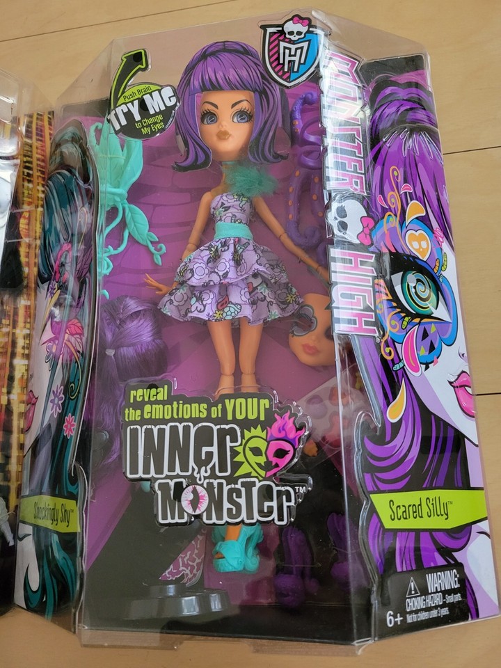 Monster High Doll Inner Monster Shy Scared Silly & DRACULARA BOO YORK ...