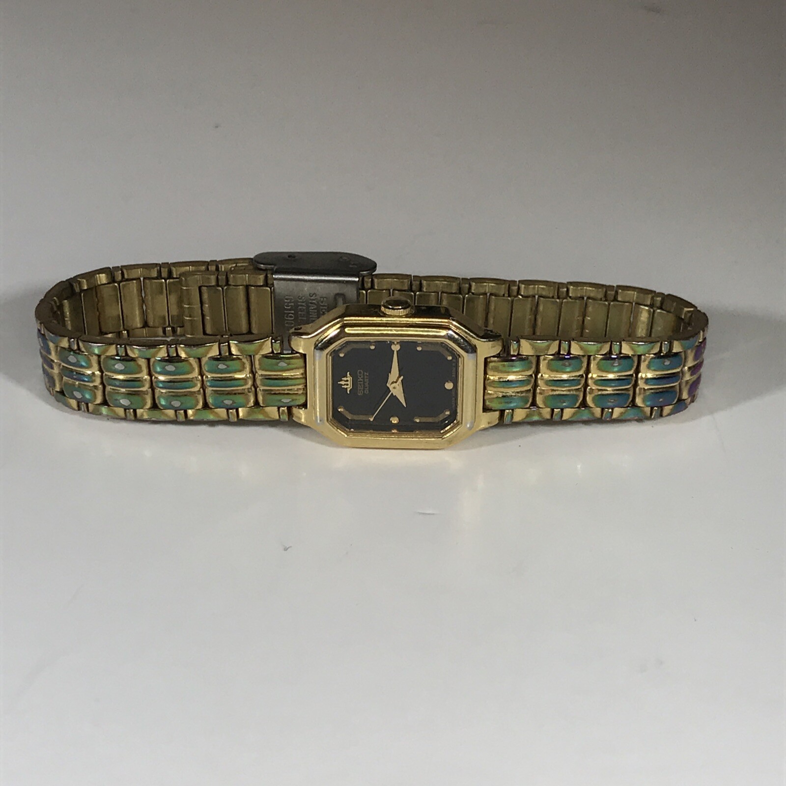 Seiko Women's Gold Tone Black Dial Rectangle Case 17mm Watch V401-5250 ...