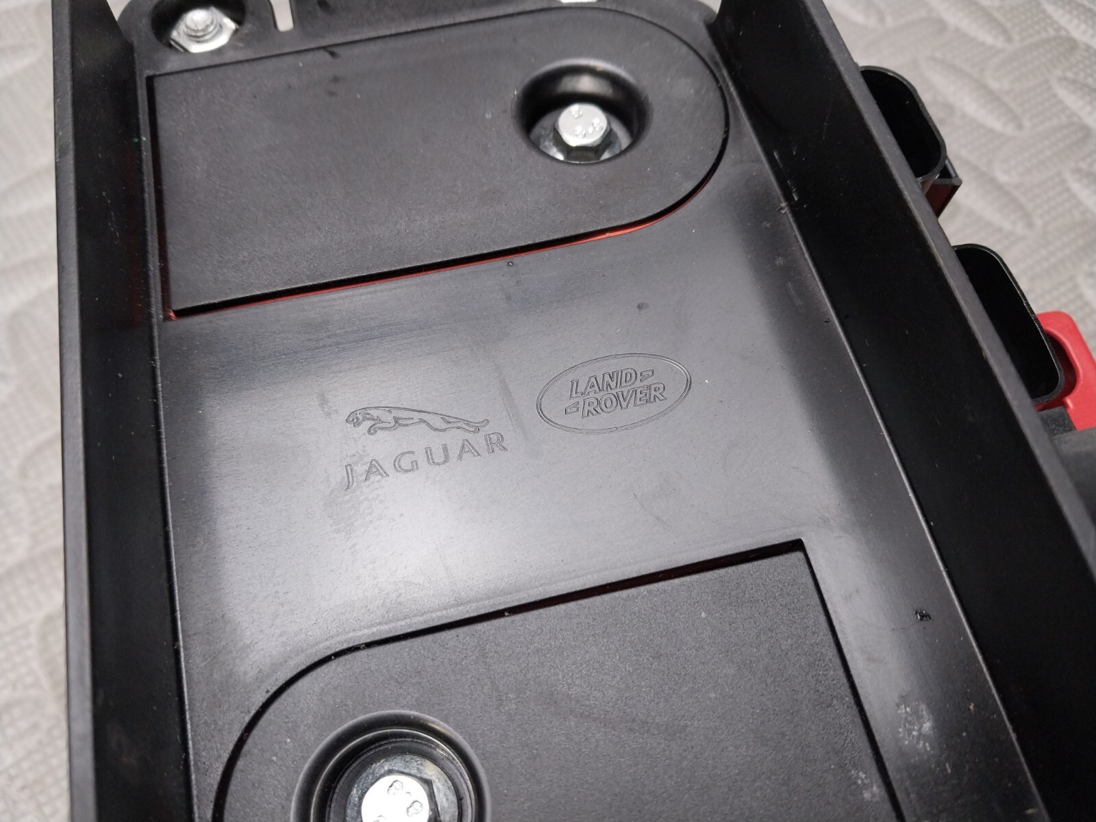 Jaguar XF DUAL BATTERY FUSE BOX C2Z23250 CX23-14K131-BC | eBay UK