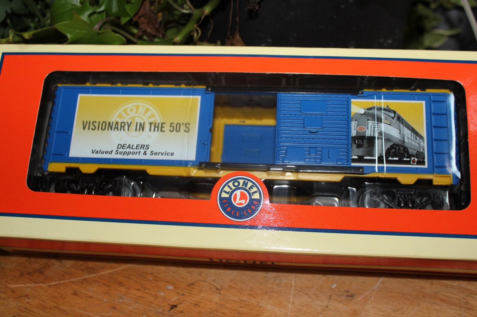 LIONEL DEALER BOX CARS | eBay