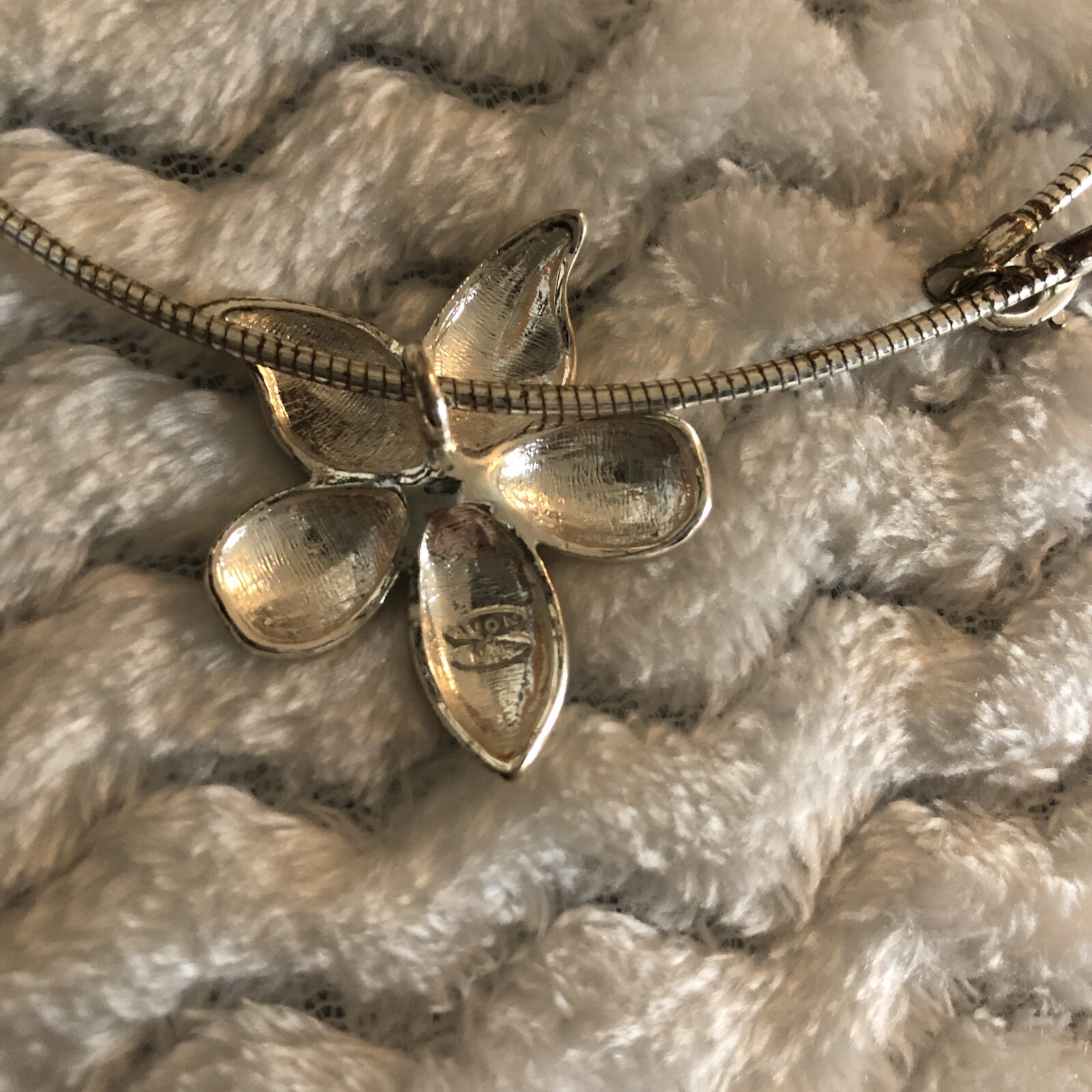 Avon Nina Ricci NR Signed Silver Tone Flower Necklace… - Gem