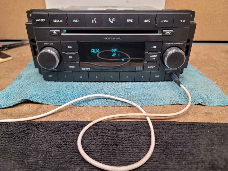 07-14 Chrysler Dodge Jeep CD Player MP3 RADIO UConnect RDS Bluetooth ...