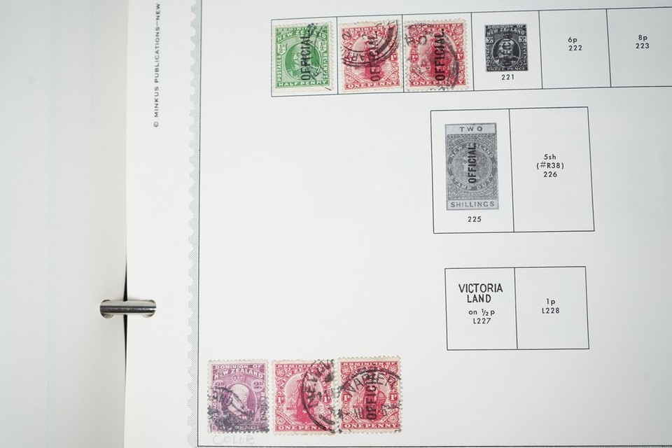 BRITISH OCEANIA 1850s-1940s COLLECTION OF 470+ STAMPS MINT & USED ...