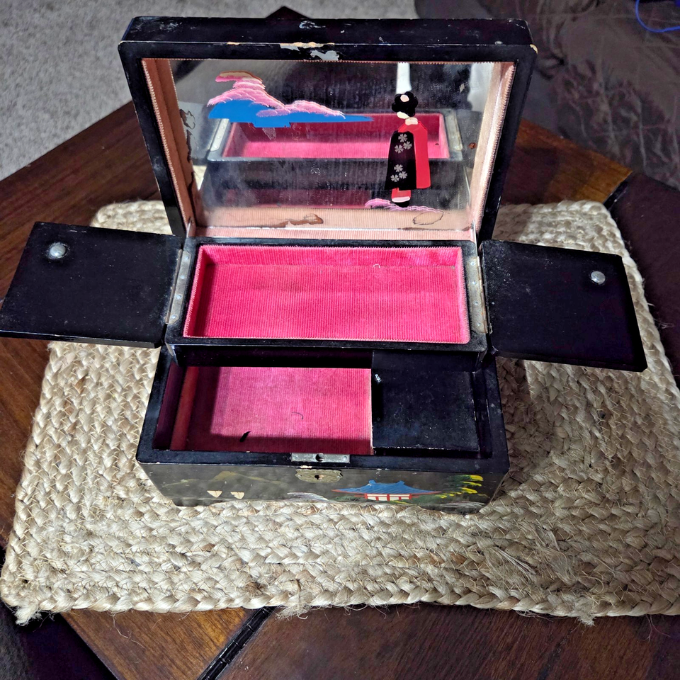 Vintage Black Lacquer Japanese Jewelry Musical Box Hand-painted. music ...
