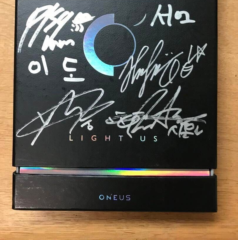 ONEUS LIGHT US CD All Members autographed album trading photo card KCON ...