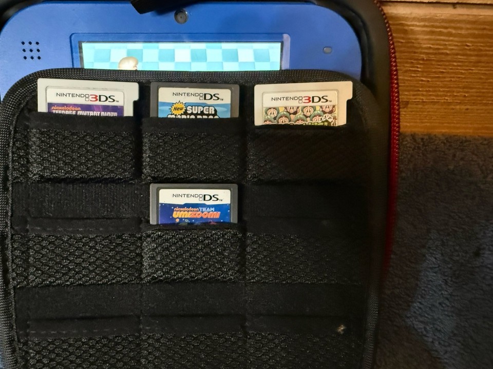 Nintendo 2DS Blue Console BUNDLE with Org. Charger,Case,4Games & Stylus ...