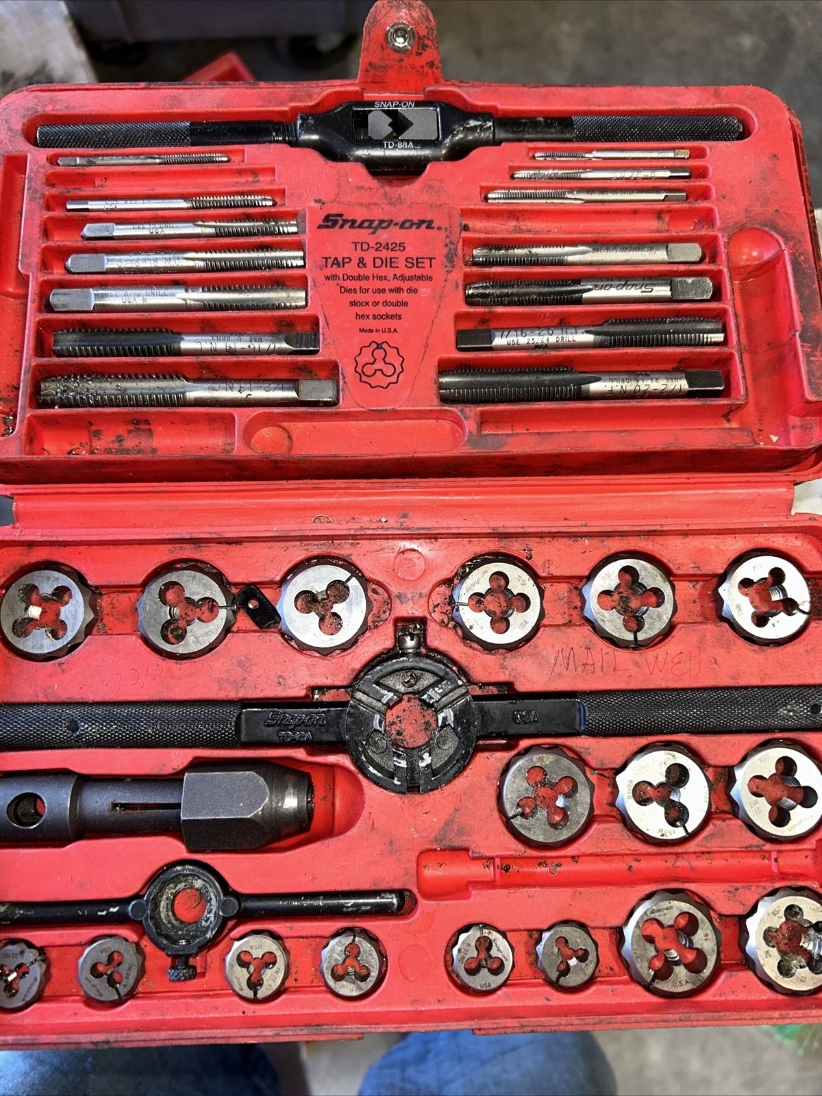 Snap-On TD-2425 Tap and Die Set American SAE | Grelly UK