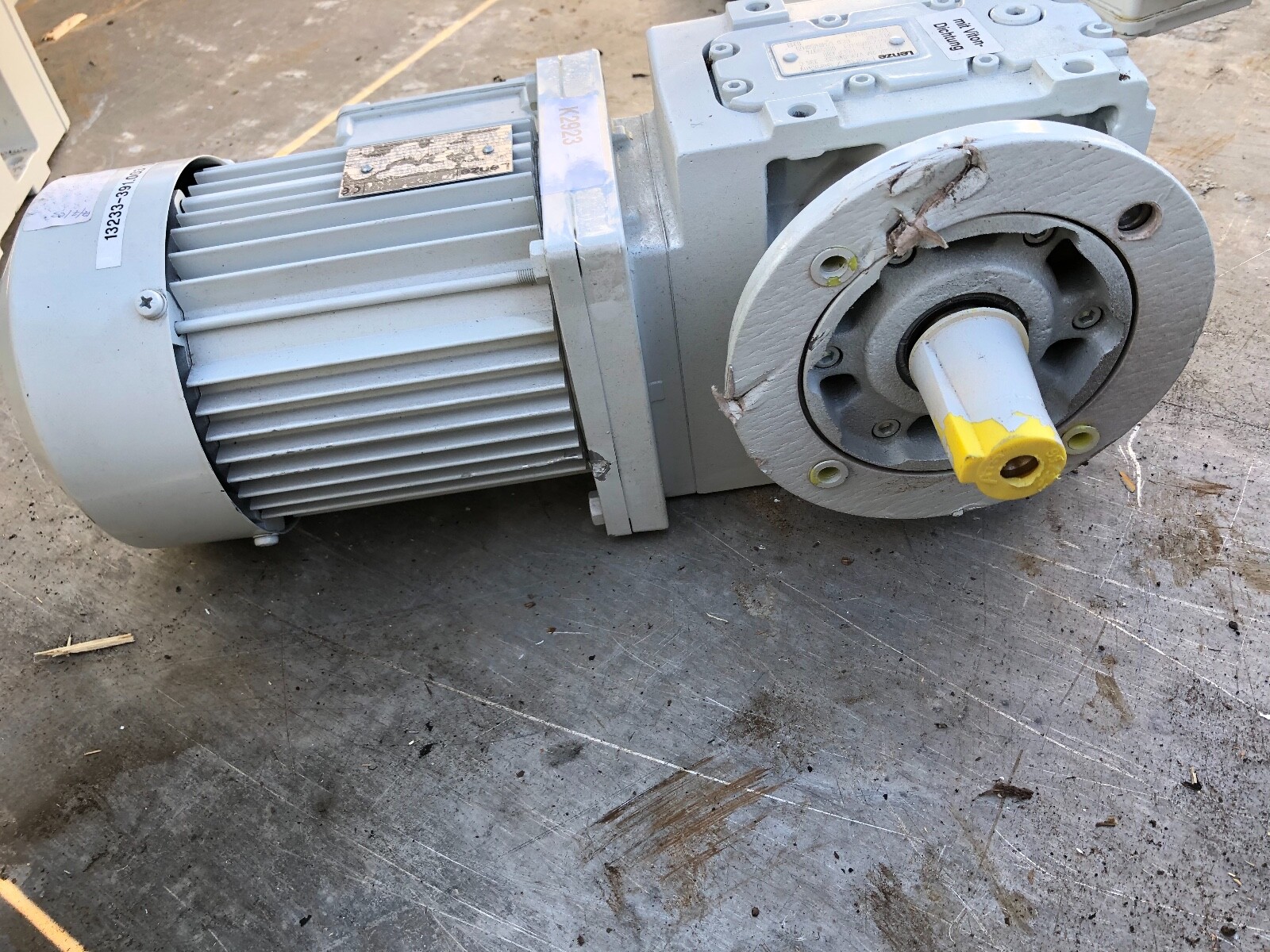 LENZE MOTOR/GEARBOX MDXMA1M080-32 + GSS04-2M VAK 080-32 STOCK#K2923 ...