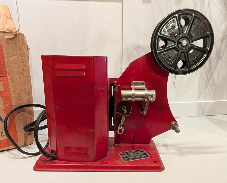 1930s Art Deco Excel Redskin 16mm Film Projector with original box! | eBay