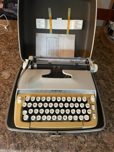 Vintage Singer Professional Portable Typewriter Original Case ...