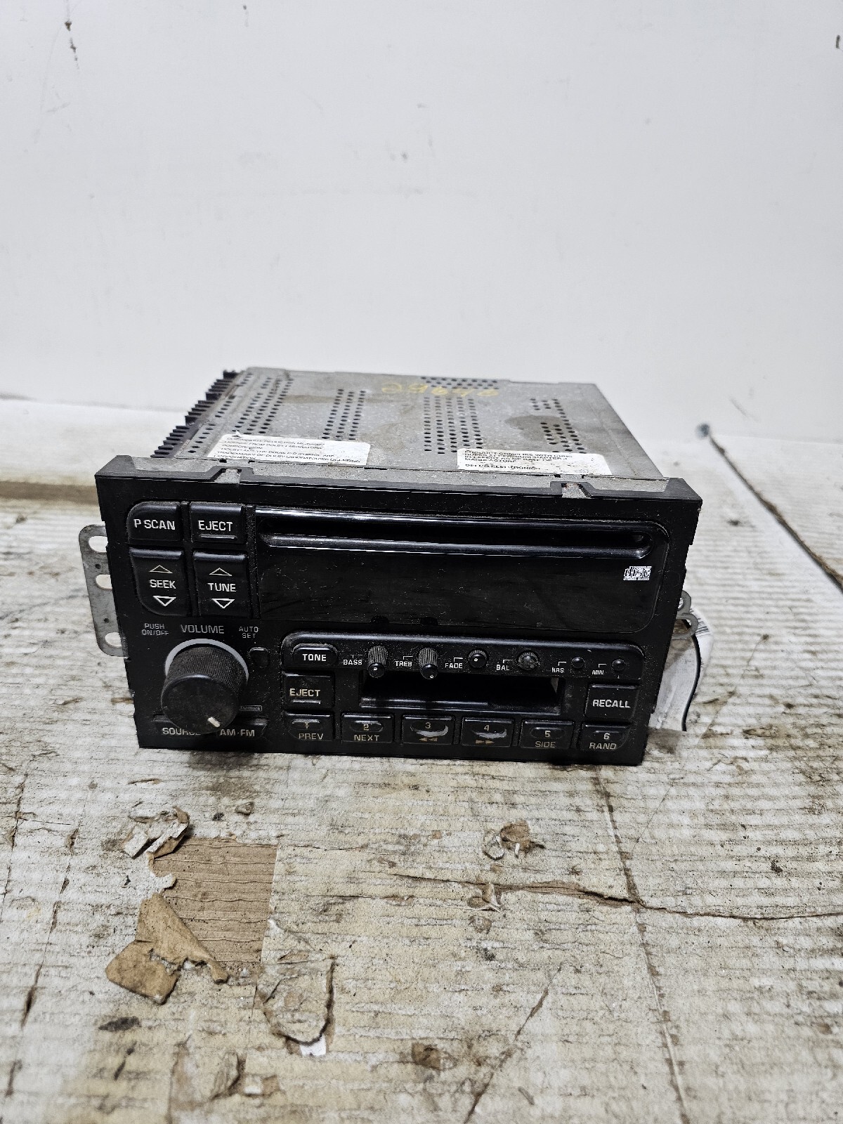 1992-1996 Buick Roadmaster AM-FM-Cassette & CD Player | GM16249434 Warranty
