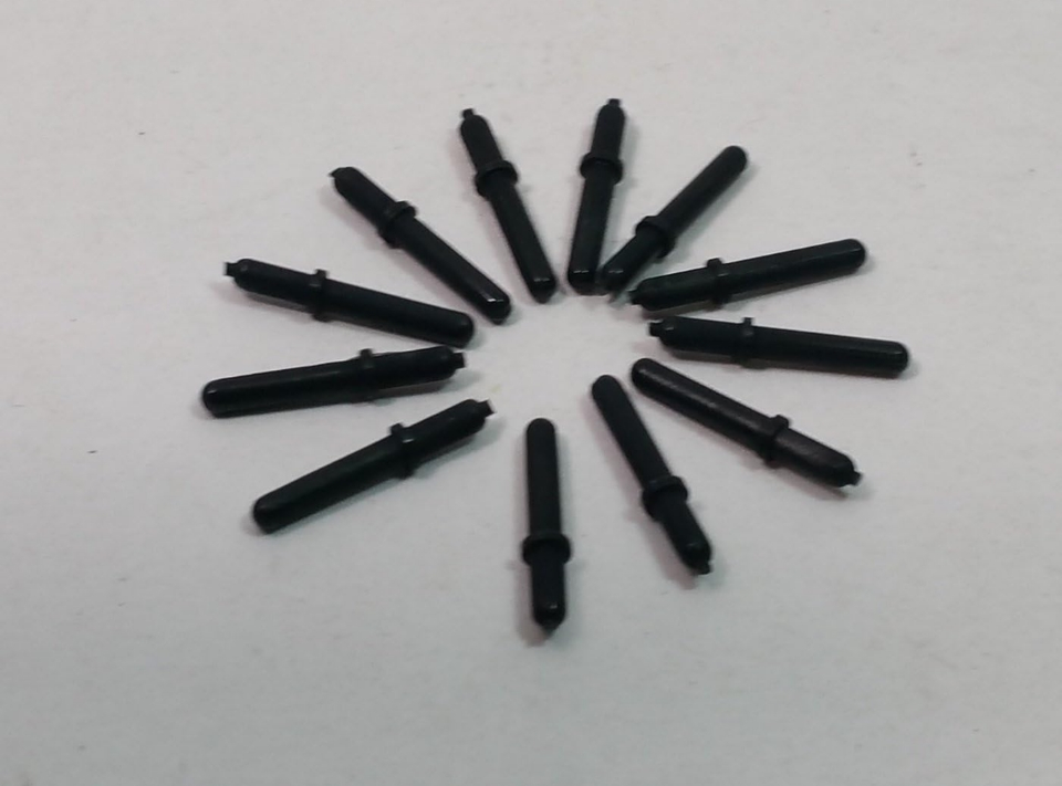 LIONEL 6-65041 Insulator Pins (12) O27 Gauge Insulating Track Tubular ...