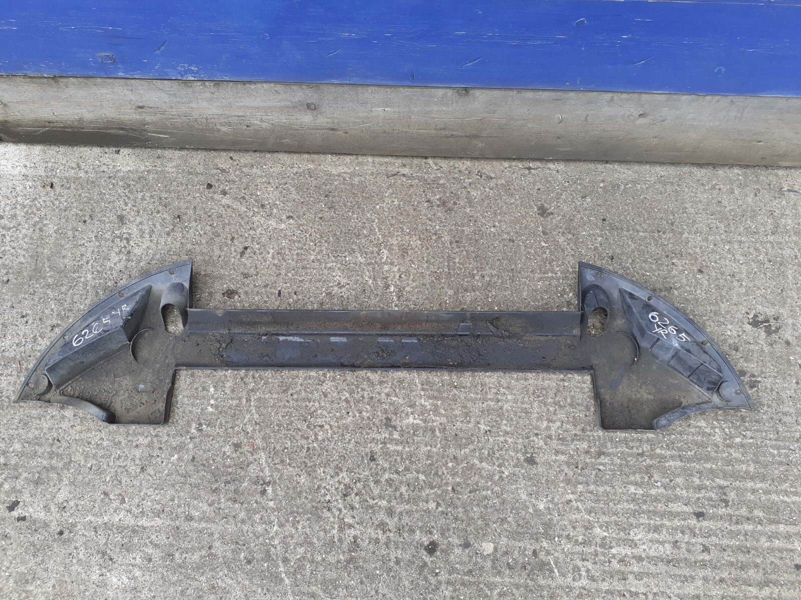 JAGUAR XK8 X100 XKR FRONT BUMPER UNDER TRAY EXTERIOR FITTINGS COUPE ...