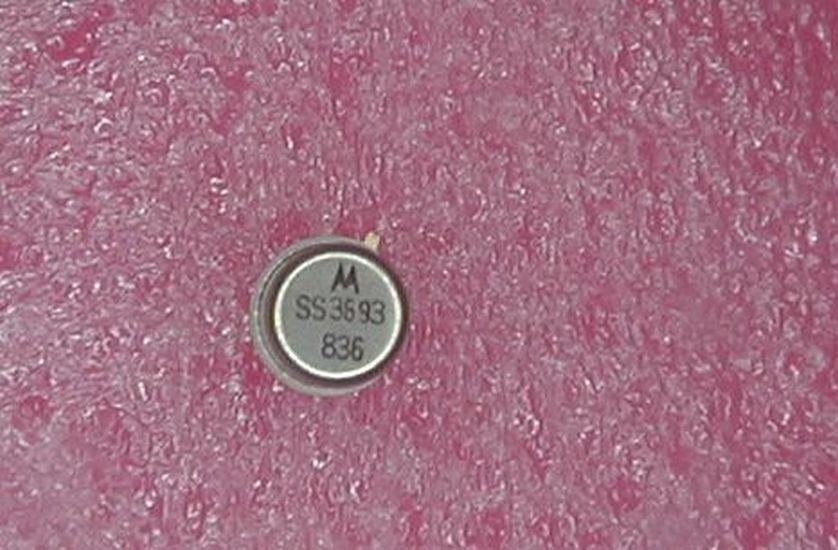 Moto SS3693 TO-5 NPN Transistors NOS 15 pcs. RF? 2N3866 replacement? | eBay
