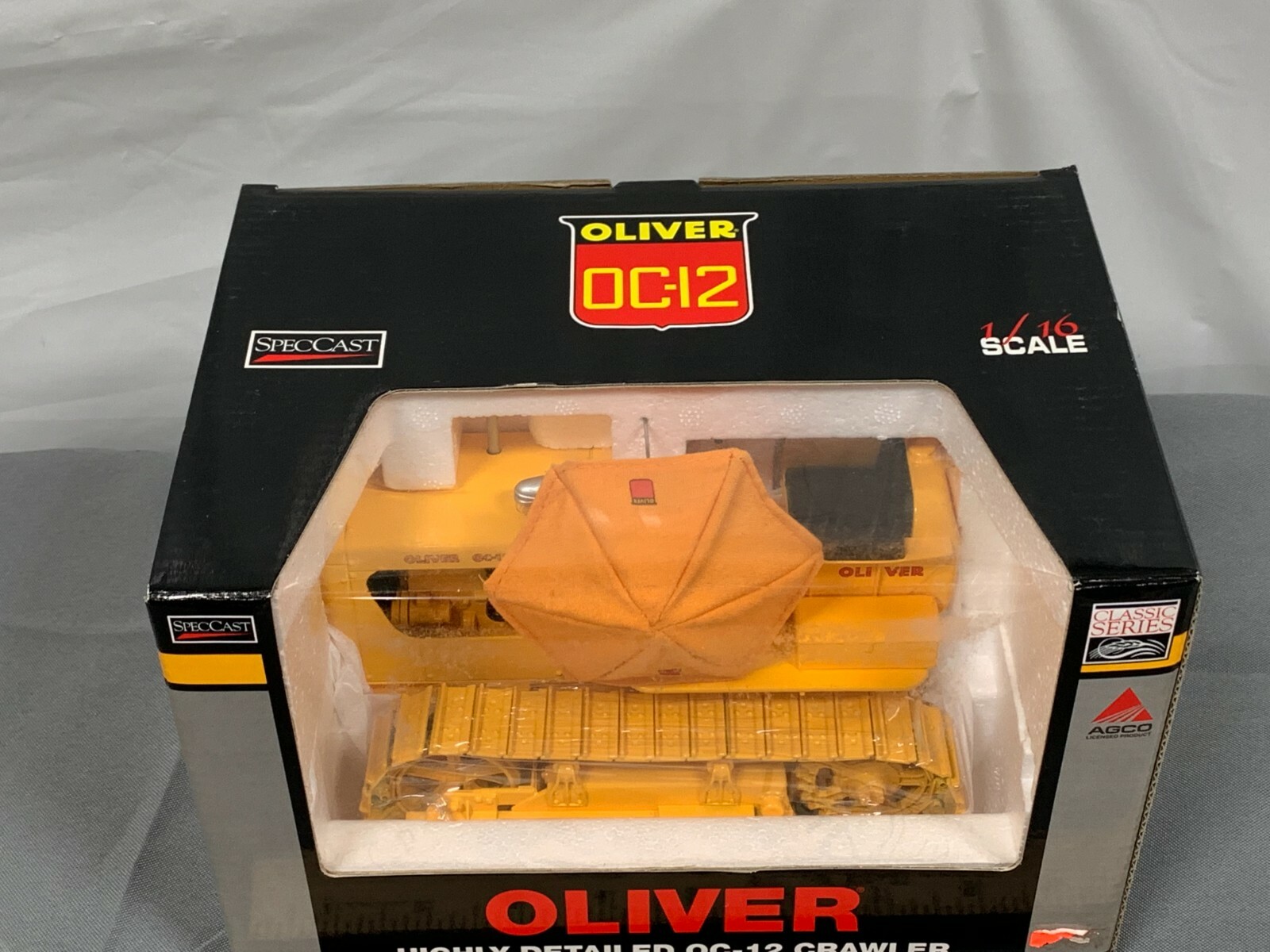 Oliver OC-12 Diesel Crawler Dozer W/ Umbrella 1:16 NIB SpecCast cletrac ...