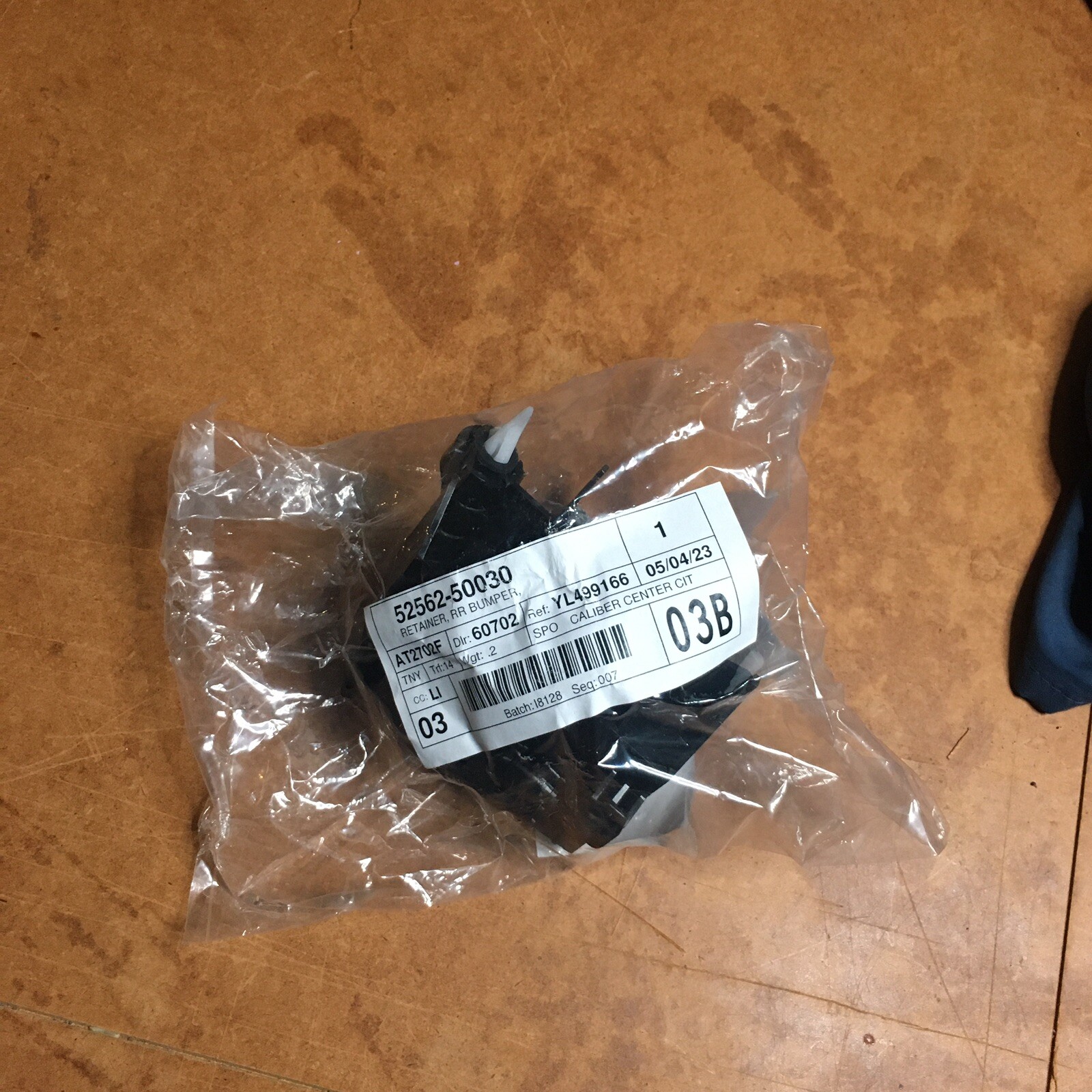 2013 - 2020 LEXUS LS460 Rear Right Upper Taillight Bracket 5256250030 ...