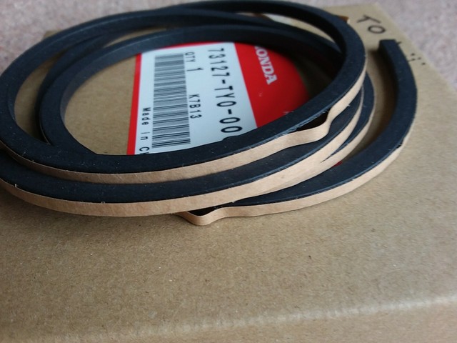 Genuine Honda OEM 2015-2019 Liftgate Tailgate Glass Molding 73127TY0000 ...