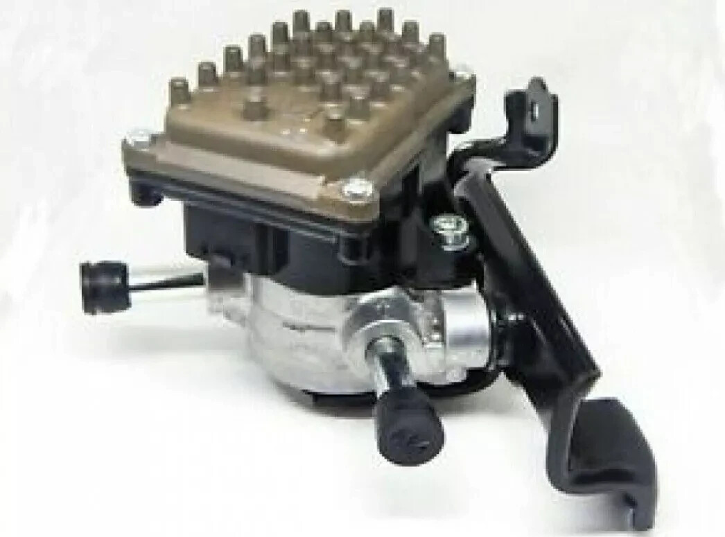TOYOTA GENUINE PUMP ASSY OIL W/MOTOR 35300 - 48011 | eBay
