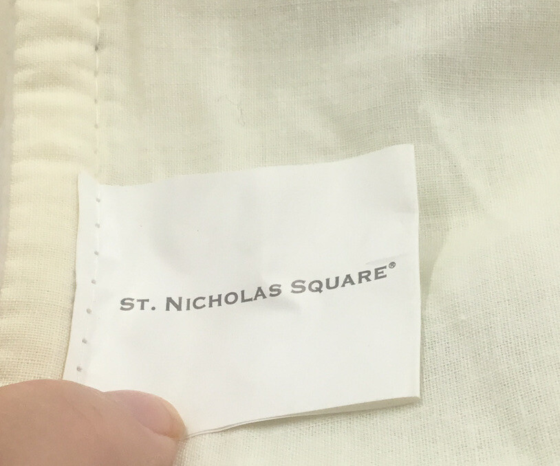 St. Nicholas Square Holly Border Embroidered Place Mats Set Of (6 ...