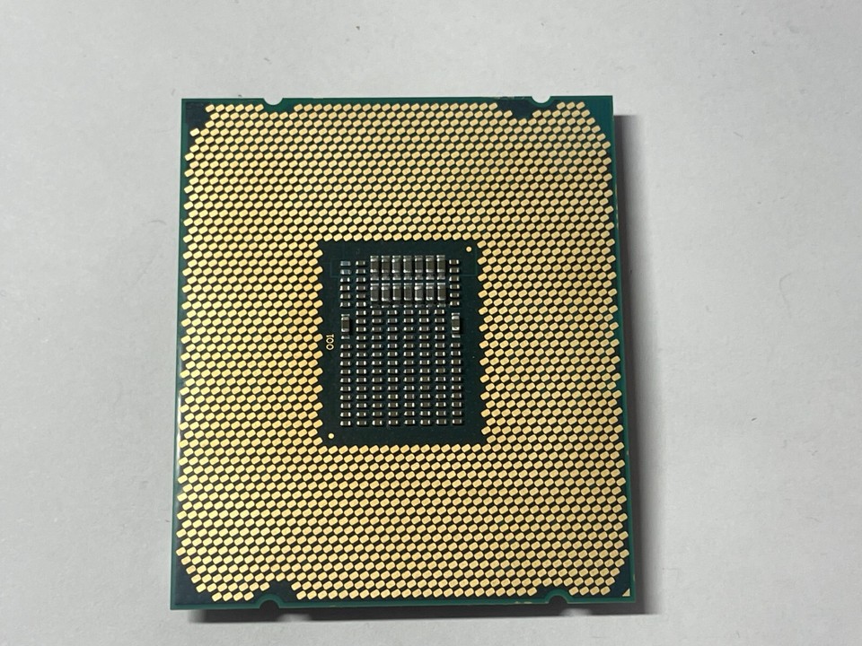 Intel Core i9-10900X 3.7GHZ SRGV7 (10 Core) Socket FCLGA2066 Desktop ...