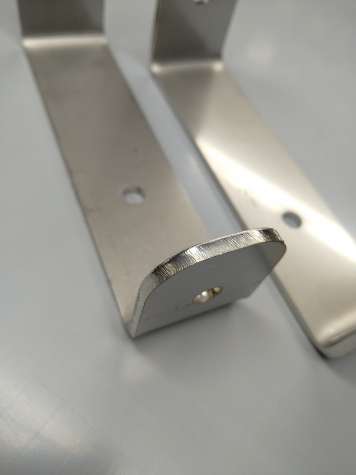 UNIVERSAL Wall Ladder Hook Bracket Rack Secure Ladders Brackets ...