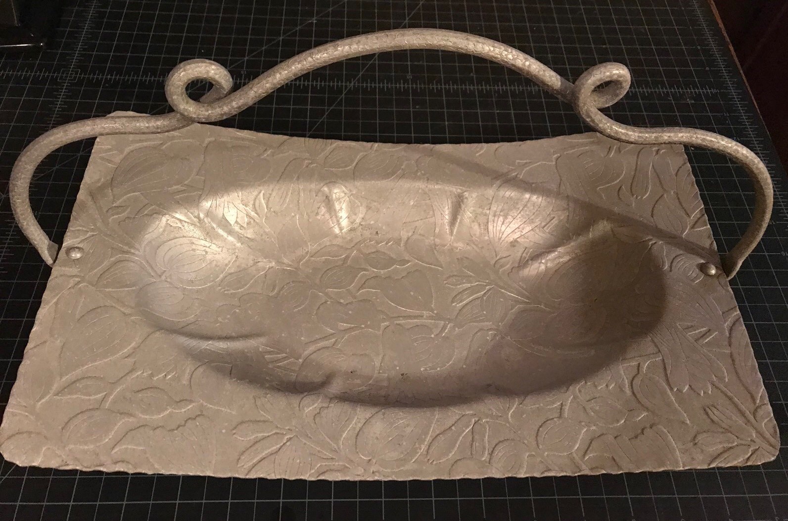 Federal Florette Design Pressed Aluminum Handled Centerpiece Dish Or ...