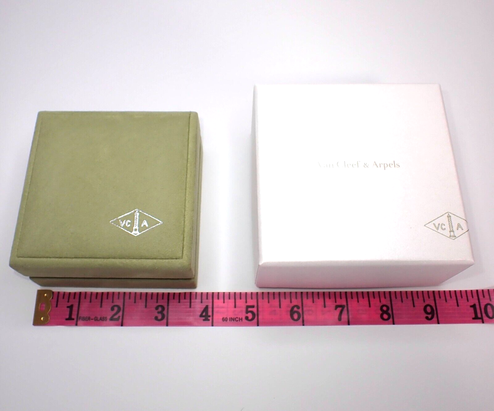 Van cleef & Arpels genuine Medium Necklace case Green suede VCA Jewelry ...