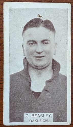 1933 W D & H O Wills VFA Football Card #184 George Beasley Oakleigh FC ...