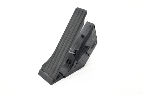 2016 - 2022 MERCEDES GLC300 X253 ACCELERATOR GAS PEDAL MODULE OEM ...