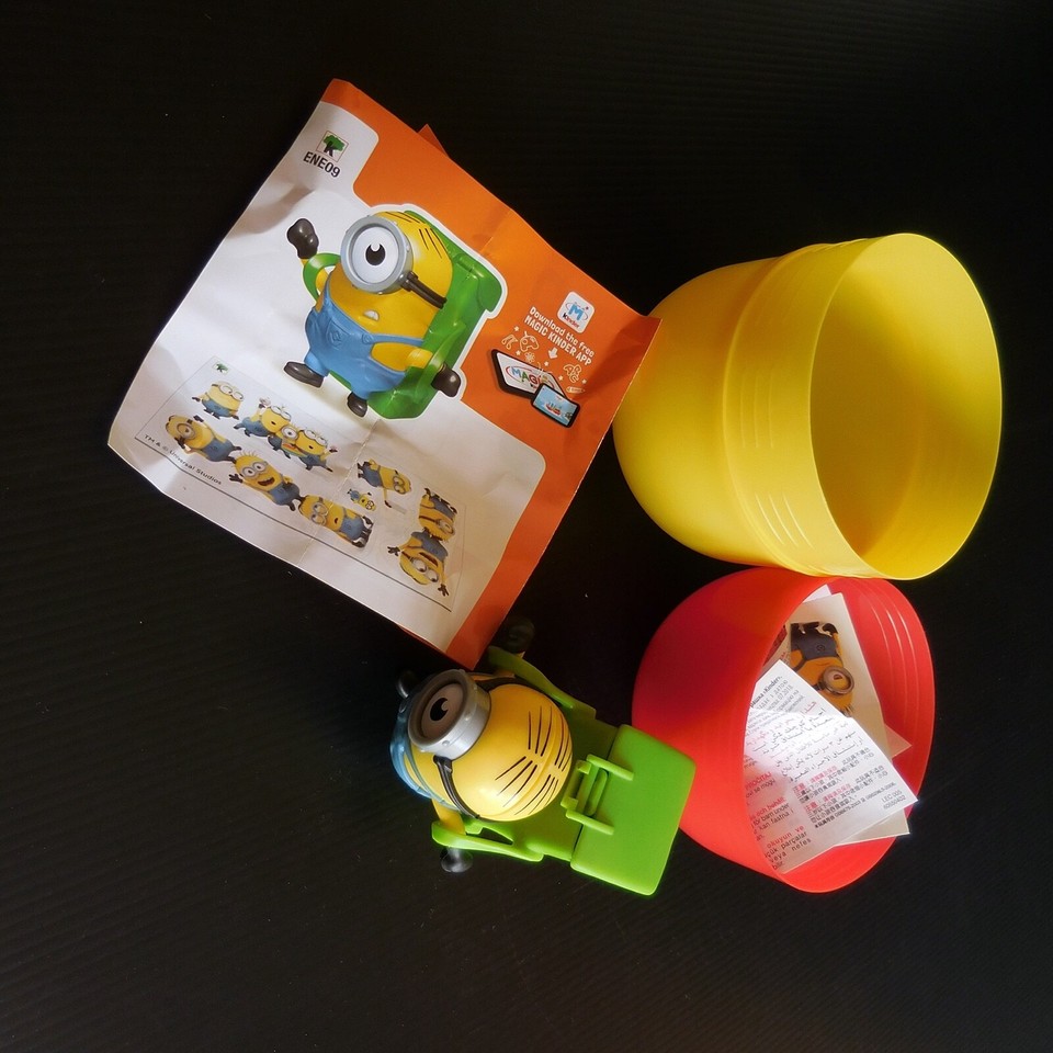 ENE09 Minion Made TM Universal Studios Magic Kinder Figure Italy N5275 ...