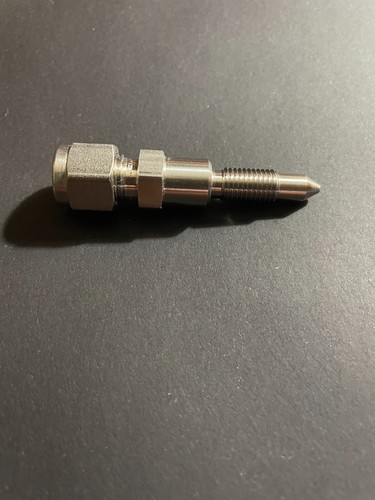 SS-400-1-0253 DP Transmitter Fitting 1/4" x Rosemount DP Thread ...