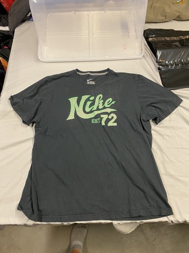 Nike Est 72 T-Shirt Black Green Logo Spellout Script Size 2XL | eBay