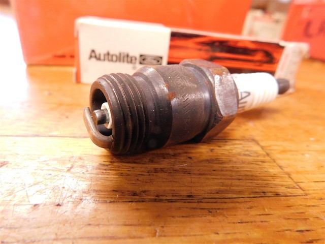 NOS Autolite BTF6 Spark Plug Set 1957 Ford 312 Engine Thunderbird ...