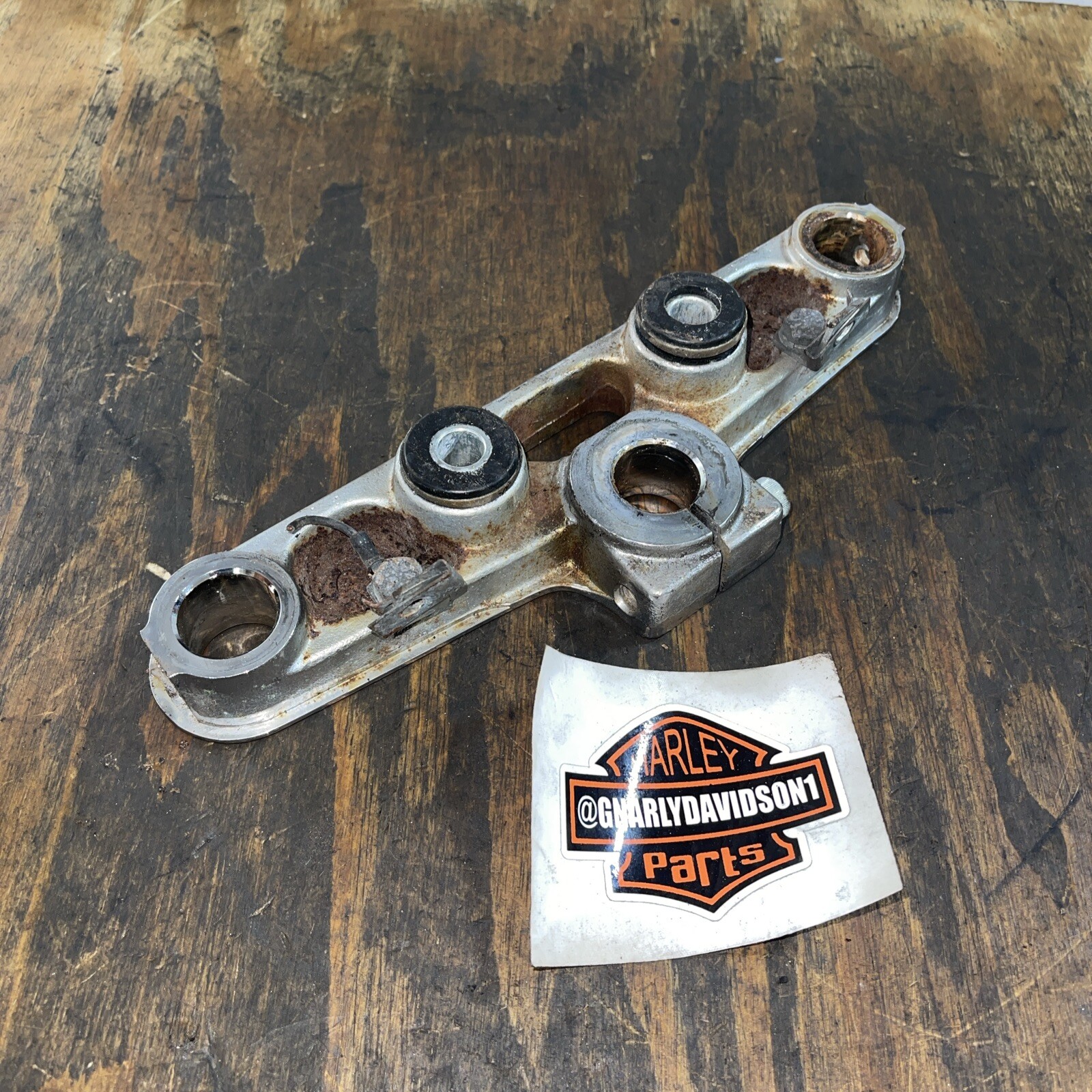 03 Harley Davidson FatBoy Softtail Top Upper Triple Tree Clamp Oem 711 | eBay