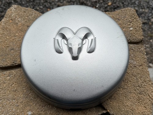 DODGE RAM 3500 DUALLY FRONT OEM WHEEL CENTER CAP SILVER 1AB03TRMAA 2008 ...