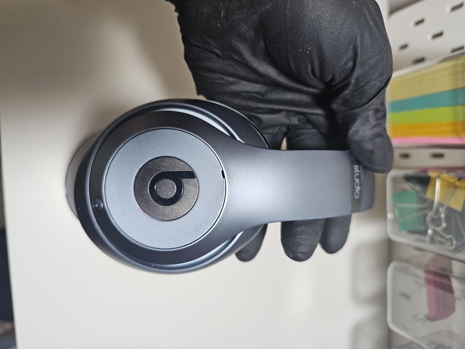 Beats by Dre Studio 2 Wireless | B0501 | Silver | Over-Ear Headphones ...