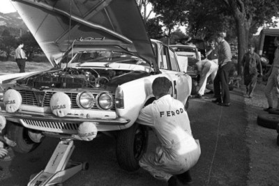 Roger Clark & Jim Porter Rover P6's are serviced Alpine Rally 1965 4x6 ...