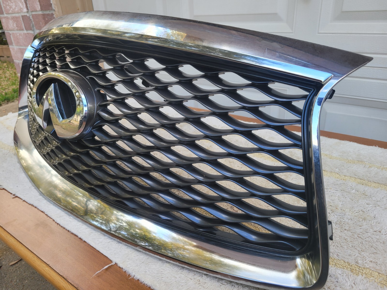 2016-2020 INFINITI QX60 FACTORY GRILL WITH CAMERA OEM 62310-9NC0B | eBay