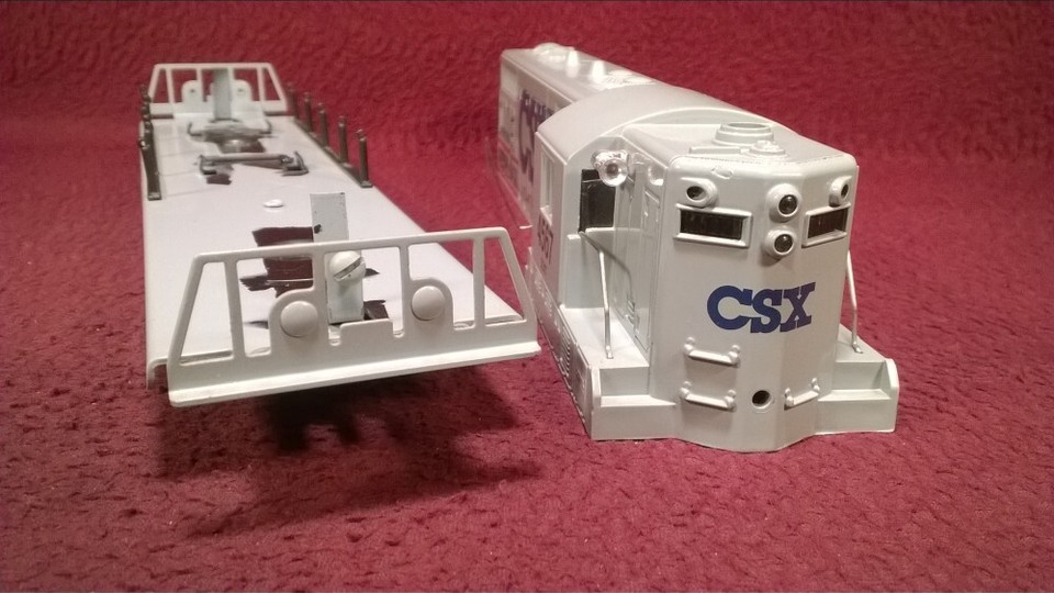 LIONEL GP9 DIESEL ENGINE CUSTOM SHELL & CHASSIS - CSX ATLANTA VIC OPER ...