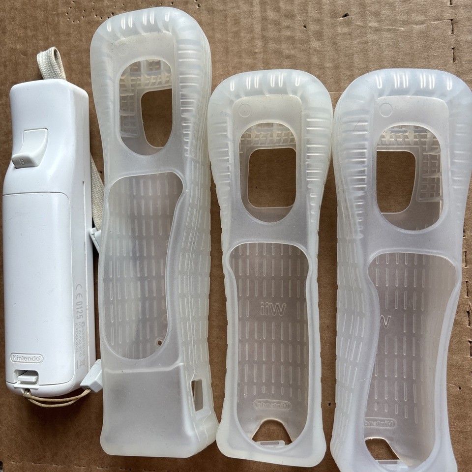 Wii Remote With 2 Standard Remote Grips And 1 Remote Plus Silicon Grip ...