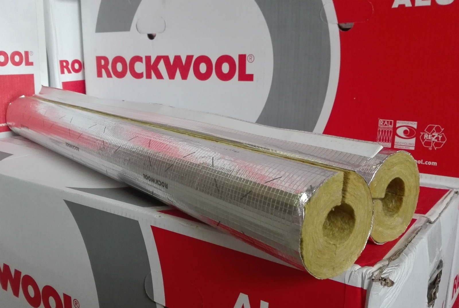 Isolation de tuyau Rockwool 800 1 m chevauchement auto-adhésif à partir ...