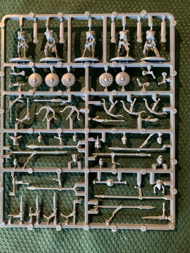 Oathmark OAKP501 Skeleton Infantry (30 Hard Plastic Figures) Undead ...