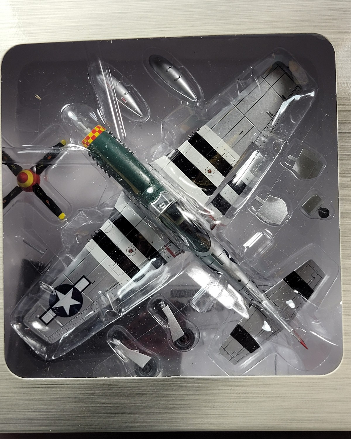 Dragon Wings Warbirds P-51D Mustang Glamorous Glennis 1/72 Diecast 363t ...