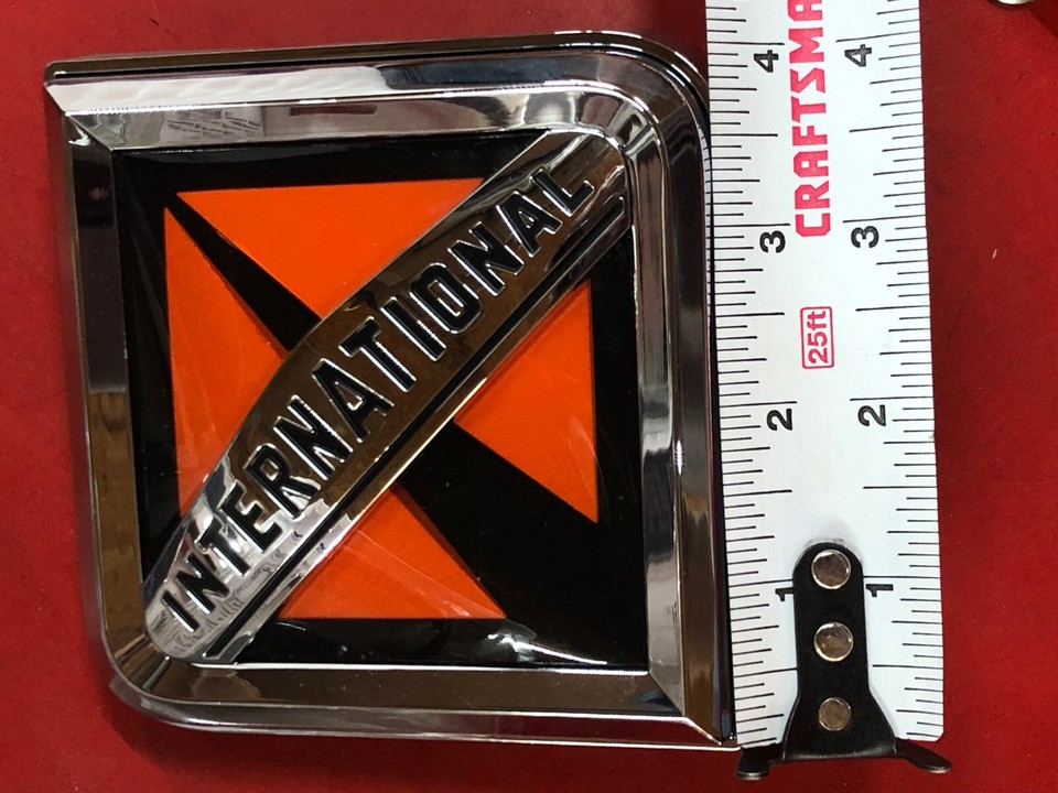 NAVISTAR INTERNATIONAL 2048 DIAMOND PRODUCT GRAPHIC GRILLE EMBLEM HOOD ...