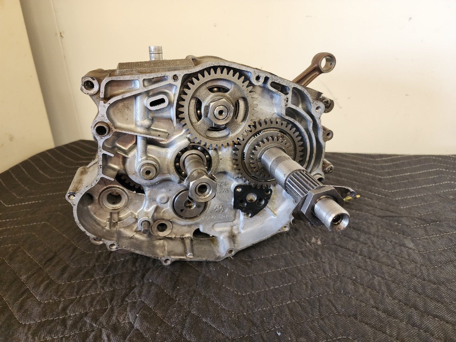 #A331 yamaha tri moto ytm 225dx ytm225dx main engine crank cases bottom ...