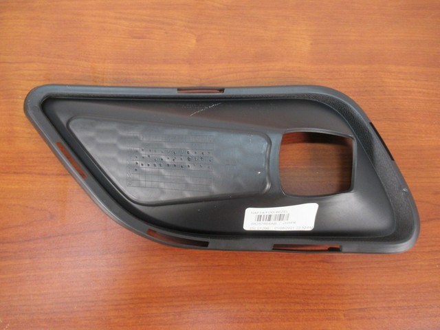 Fog Light Bezel-North, VIN: B Mopar 68287994AB fits 19-21 Jeep Cherokee ...