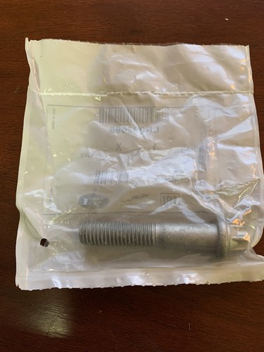 LAND ROVER OEM Rear Suspension-Drive Shaft Assembly Mount Bolt LR092696 ...