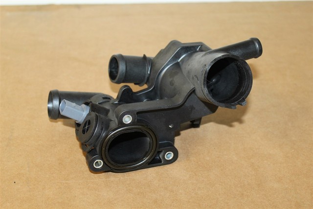 Thermostat housing 1.4 16v Polo Ibiza Fabia 032121111AP New genuine VW ...